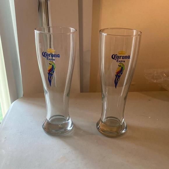 Corona | Dining | Corona Extra With Parakeet Tall Pilsner Glass Beef ...